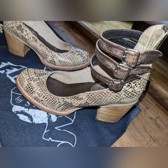 Freebird by Steven | Shoes | Freebird By Steven Randi Shoes | Poshmark